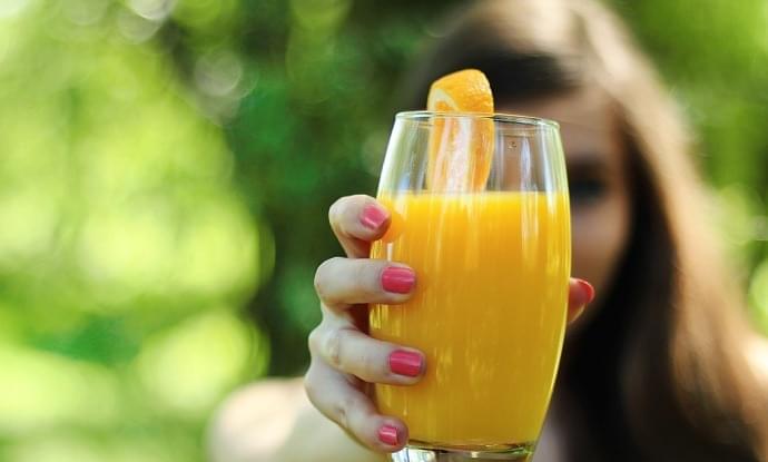 Dráguló gyümölcslevek: Narancs és alma a középpontban - Trade magazin