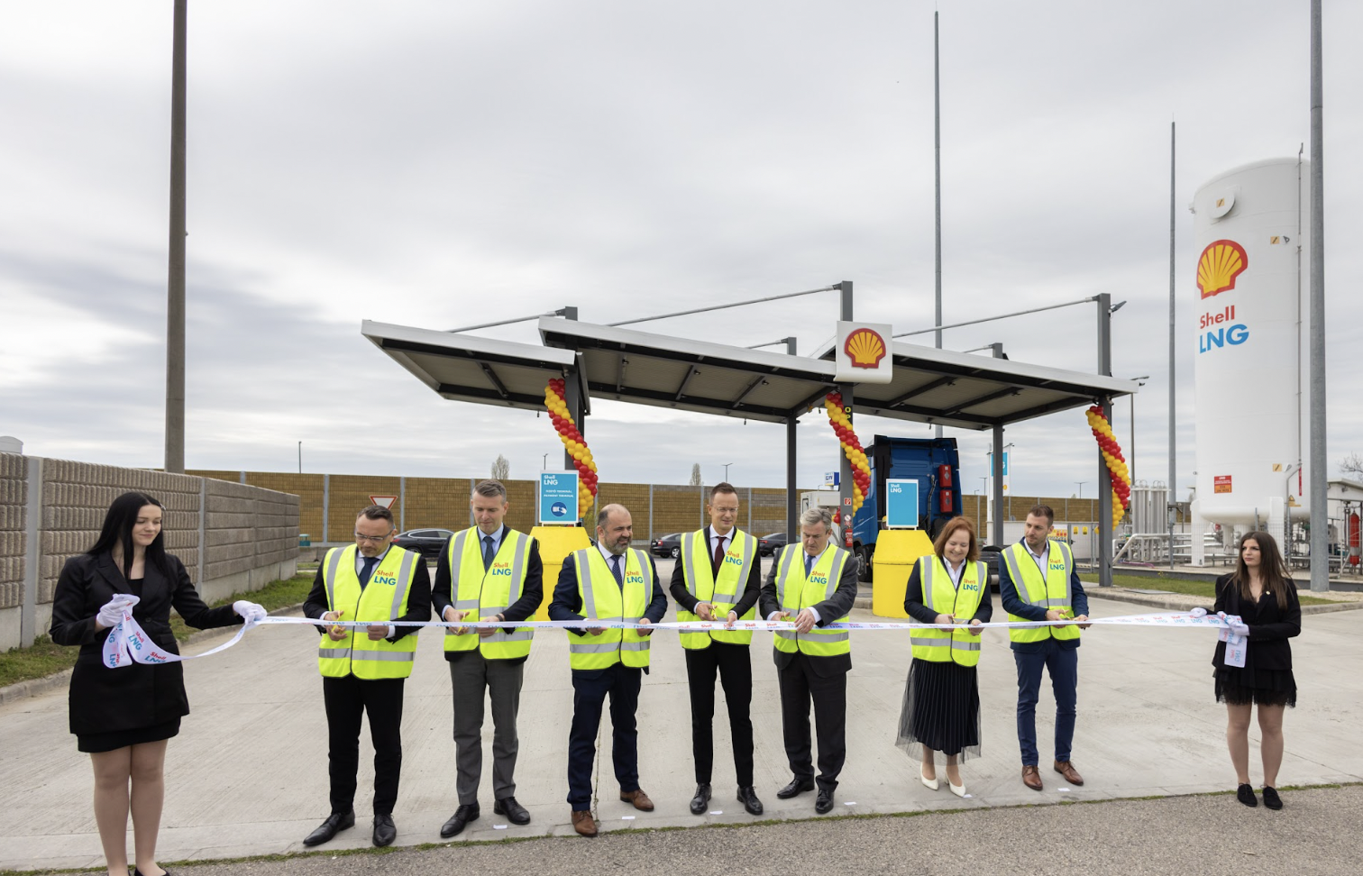 Bővítette LNG-töltőállomás-hálózatát a SHELL - Trade magazin