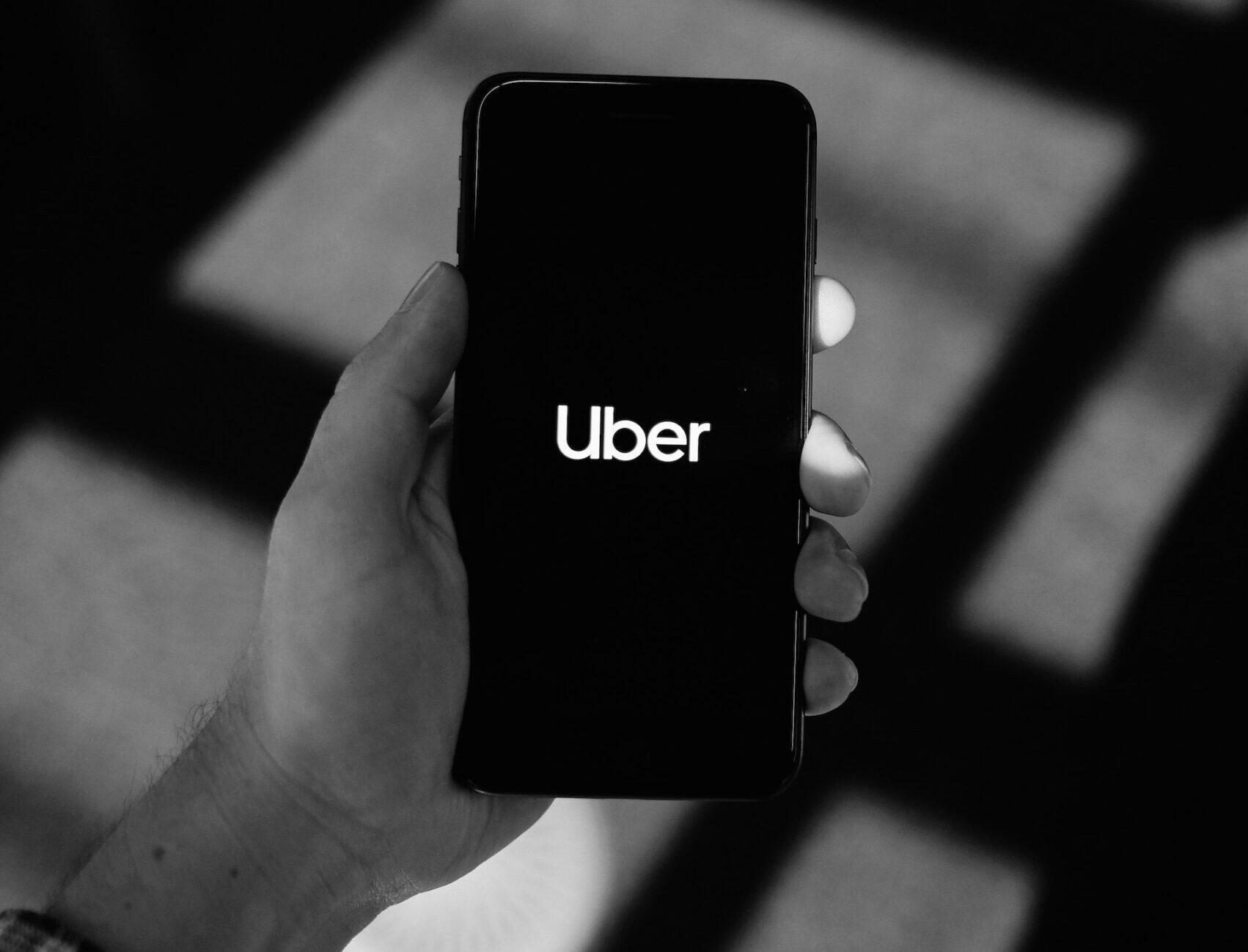 Élelmiszerek és vény nélkül kapható termékek kiszállítását is kínálja az Uber Health - Trade magazin