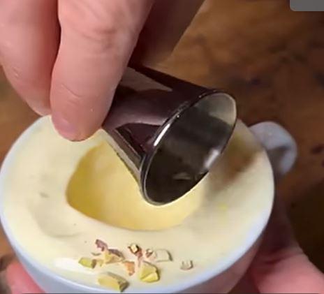 Waiter, there’s coffee in my ice cream! – Video of the day - Trademagazin