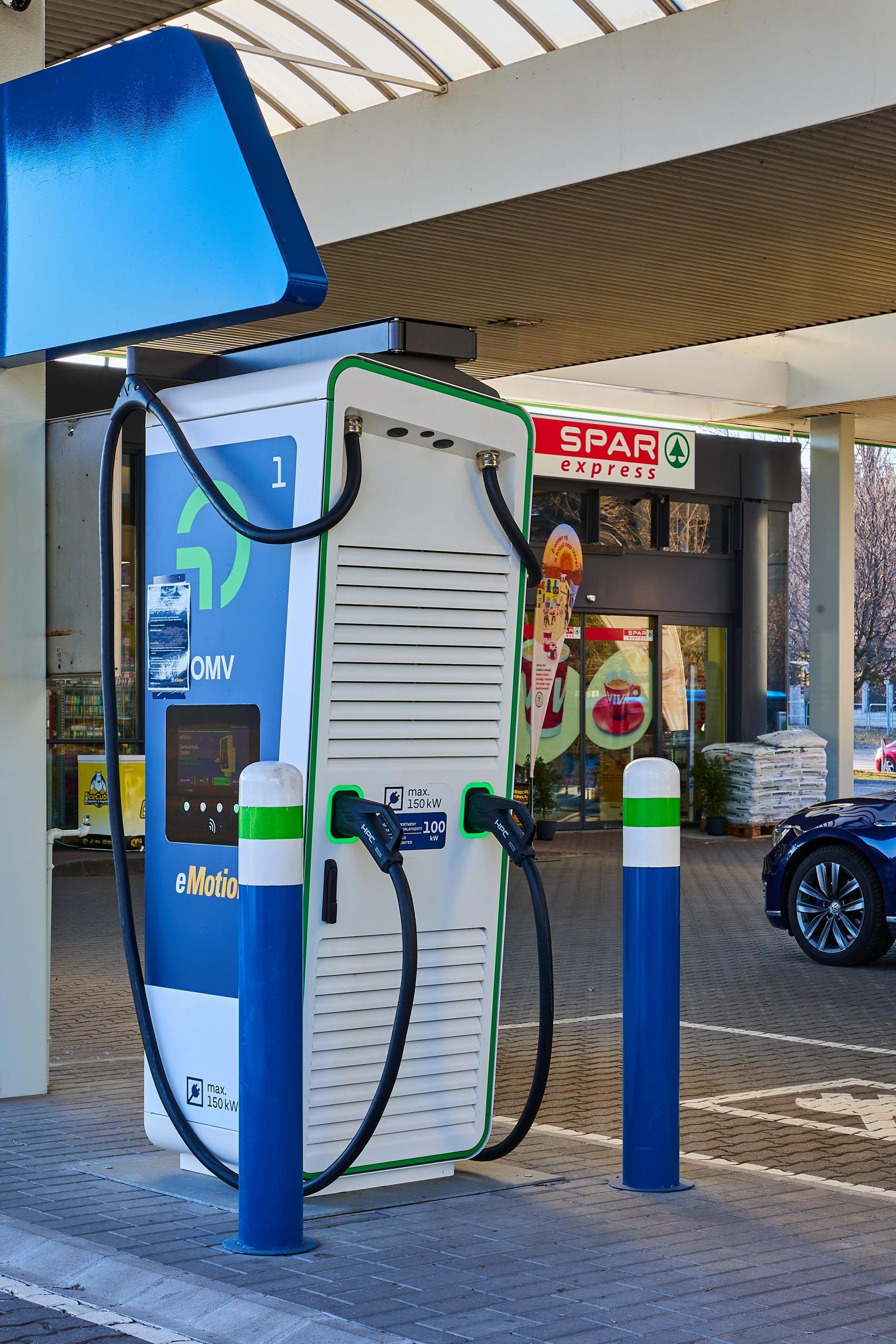 More and more SPAR stores offer charging for electric cars, the company ...