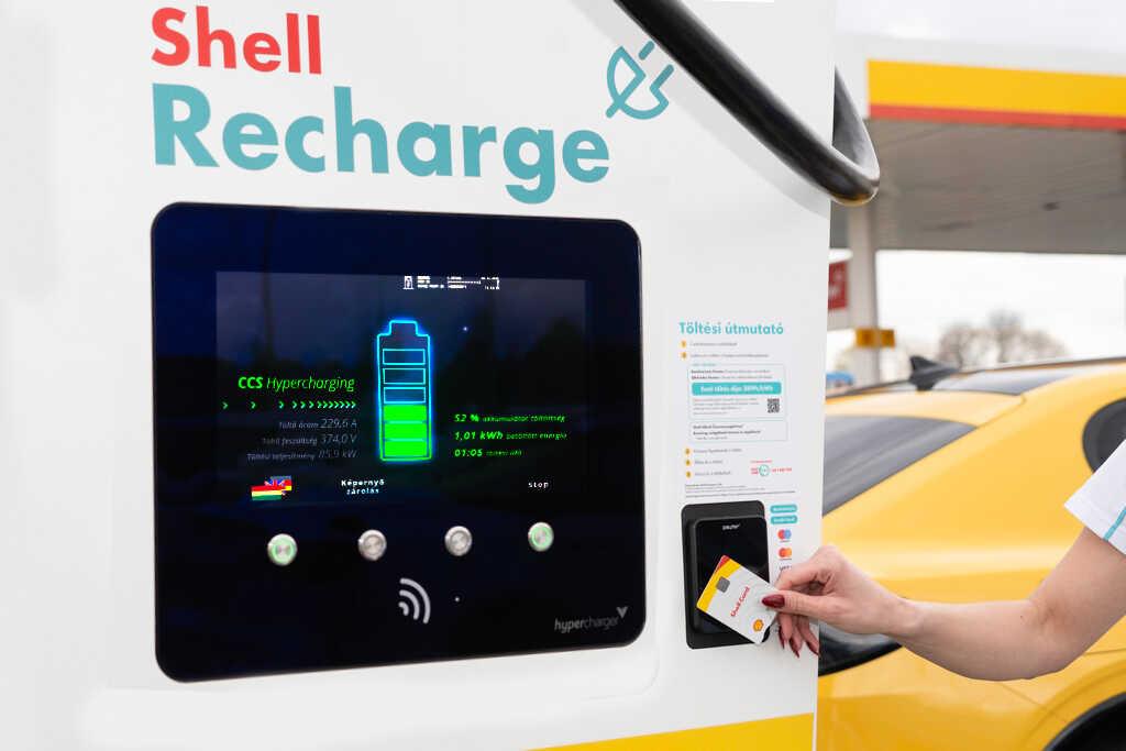 100 év 100 Shell Recharge elektromos autó töltőállomás Magyarországon ...